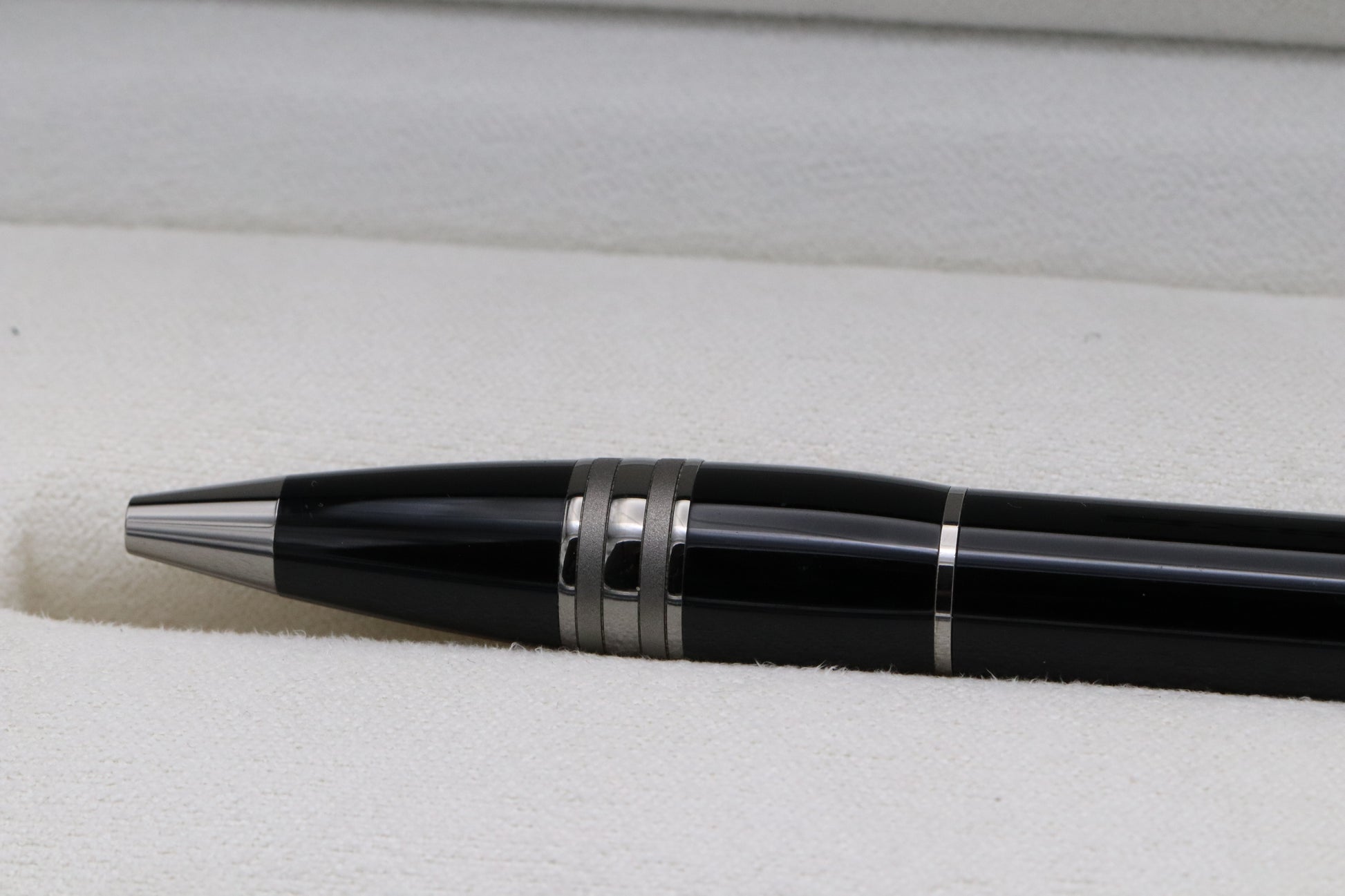 Montblanc Starwalker Midnight Black Ballpoint Pen – IZODS